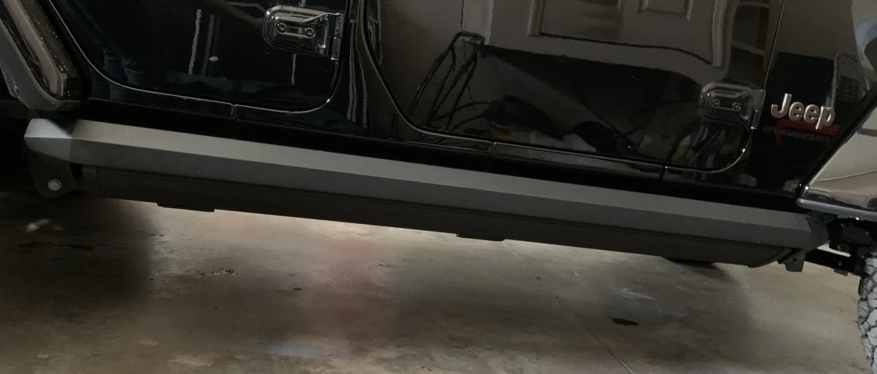 Amp Research steps closed position .JPG | Jeep 392 Forum