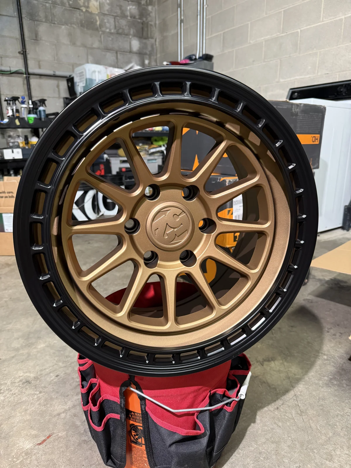 fifteen52 Range HD 17x8.5 | 5x127 (Wrangler JK, Wrangler JL V6 : 2.0L ...